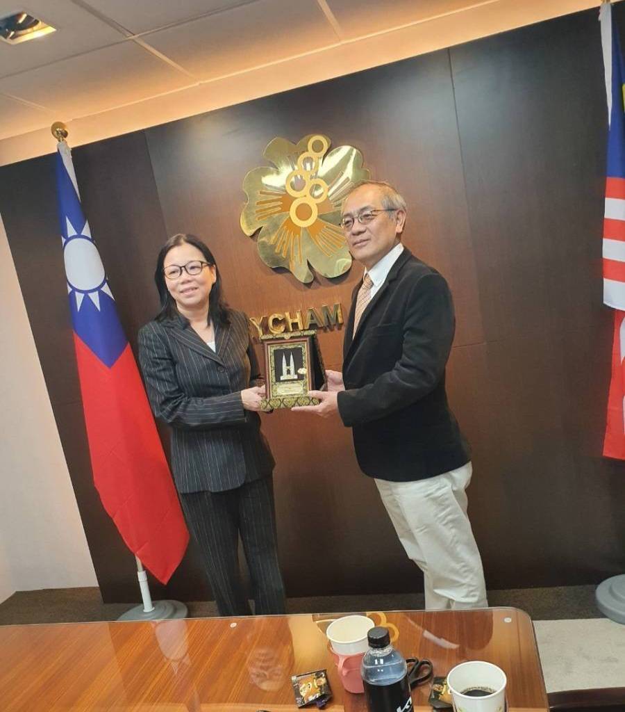 本會理事長林智明歡迎MFTC馬來西亞友誼及貿易中心代表Ms. Sharon Ho等來訪